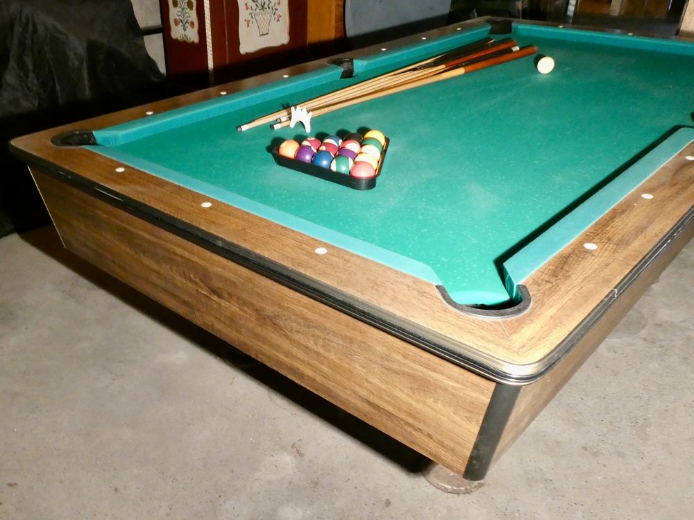 Pool-Billard Tisch Monza Turnier mit Hängelampe (Gebraucht) in ...