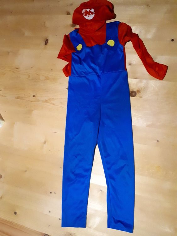 Super-Mario Kostüm mit Hut und Handschuhen (Gebraucht) in Bleienbach ...