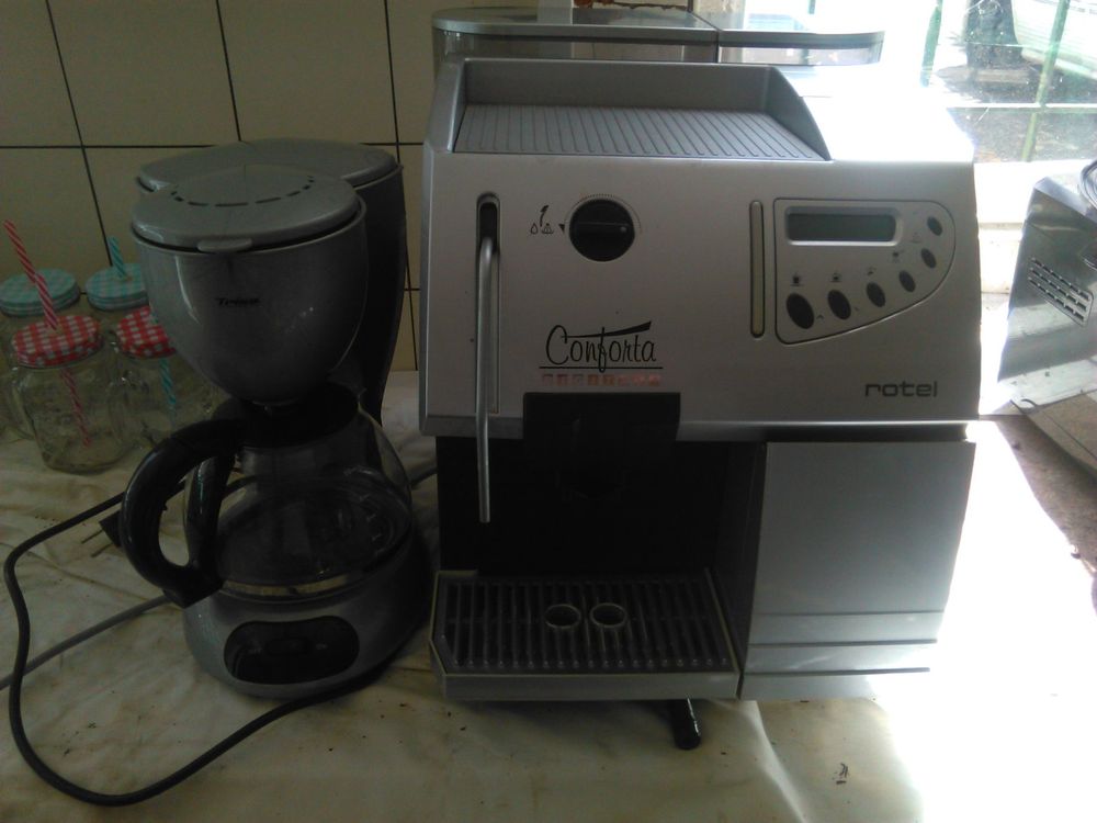 Kaffeemaschiene und Kaffeekocher (Gebraucht) in Rothrist für CHF 11 ...