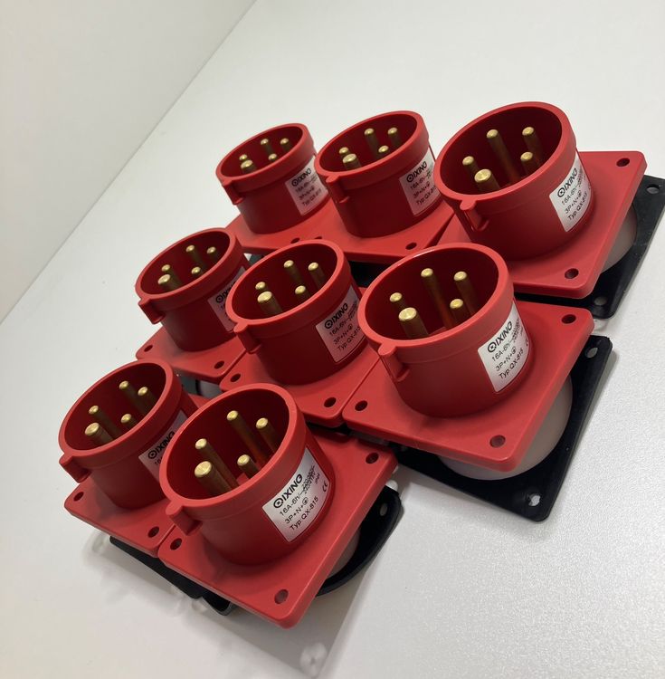 8x Apparate Einbaustecker CEE 16 5P (Neu (gemäss Beschreibung)) in ...