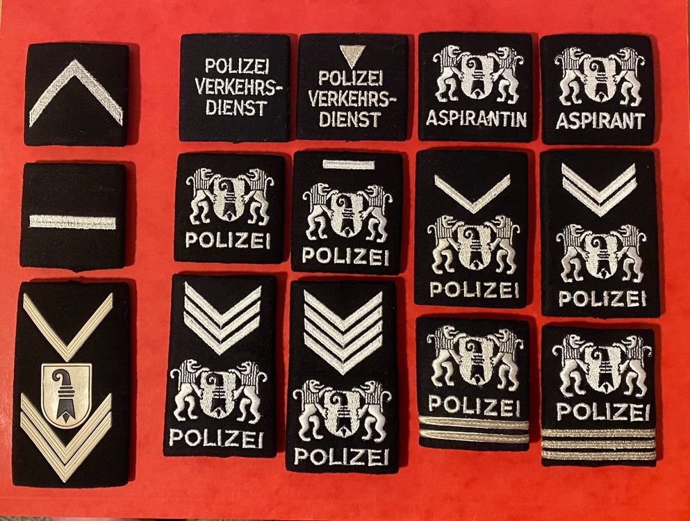 Kantonspolizei Basel-Stadt Pattensatz antik (Gebraucht) in Olten für CHF 95 – mit Lieferung auf ...