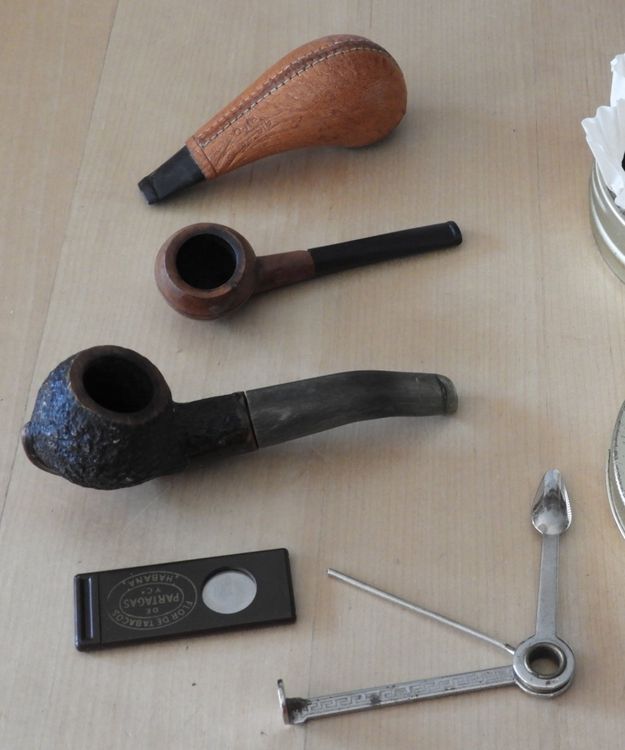3 PFEIFEN CIGARRENSCHNEIDER, STOPFER AUS METALL , KOMPLETT | Kaufen auf ...