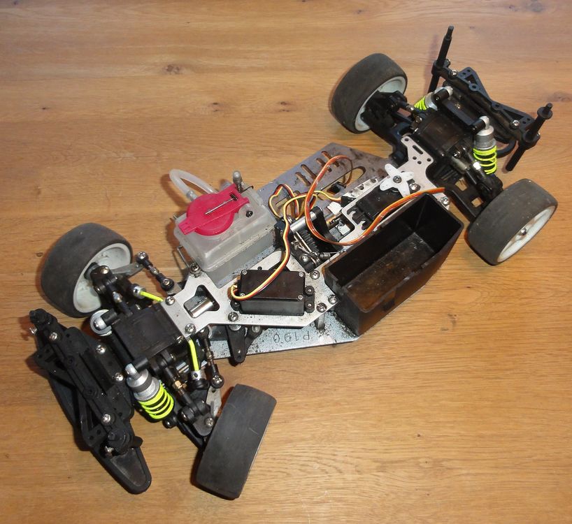 Carson P190 1:10, 4WD Verbrenner als Roller mit Servos (Gebraucht) in ...