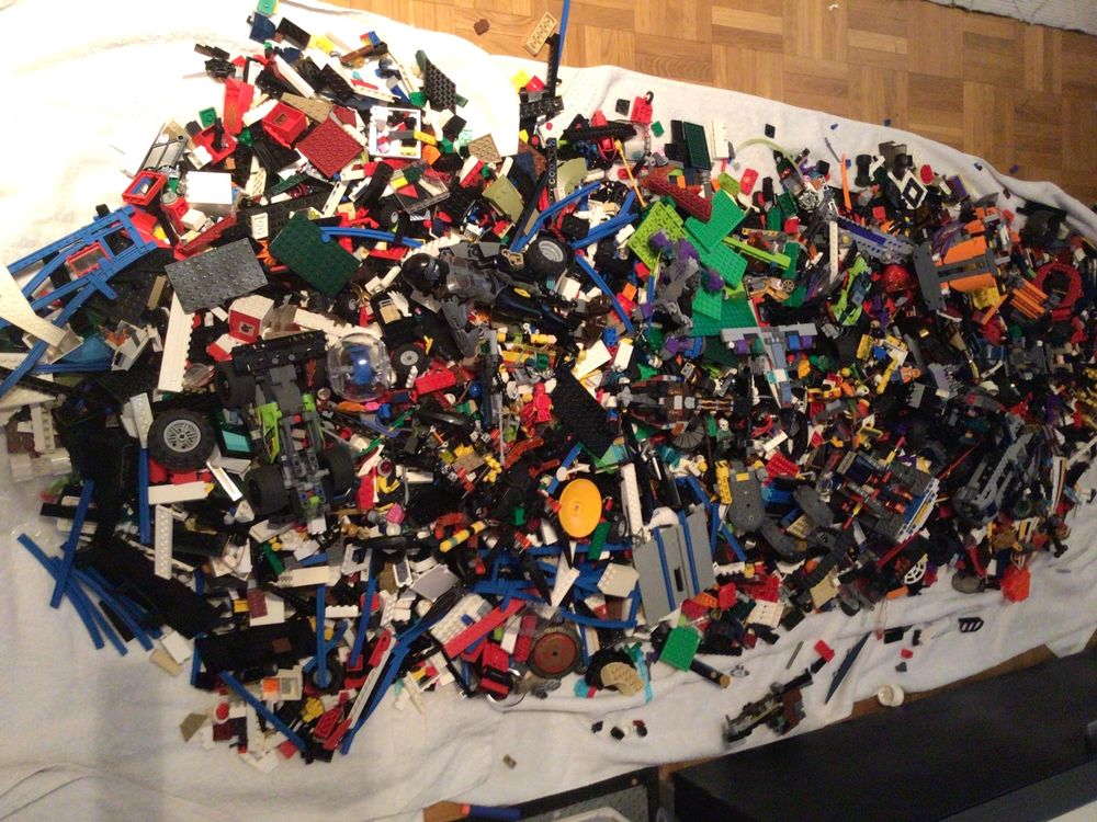 Riese Sammlung Lego 17 kg mit Figuren und anderes | Kaufen auf Ricardo