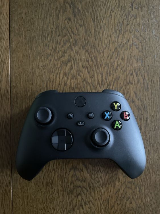 Xbox Wireless Controller - Carbon Black, neuwertig | Kaufen auf Ricardo