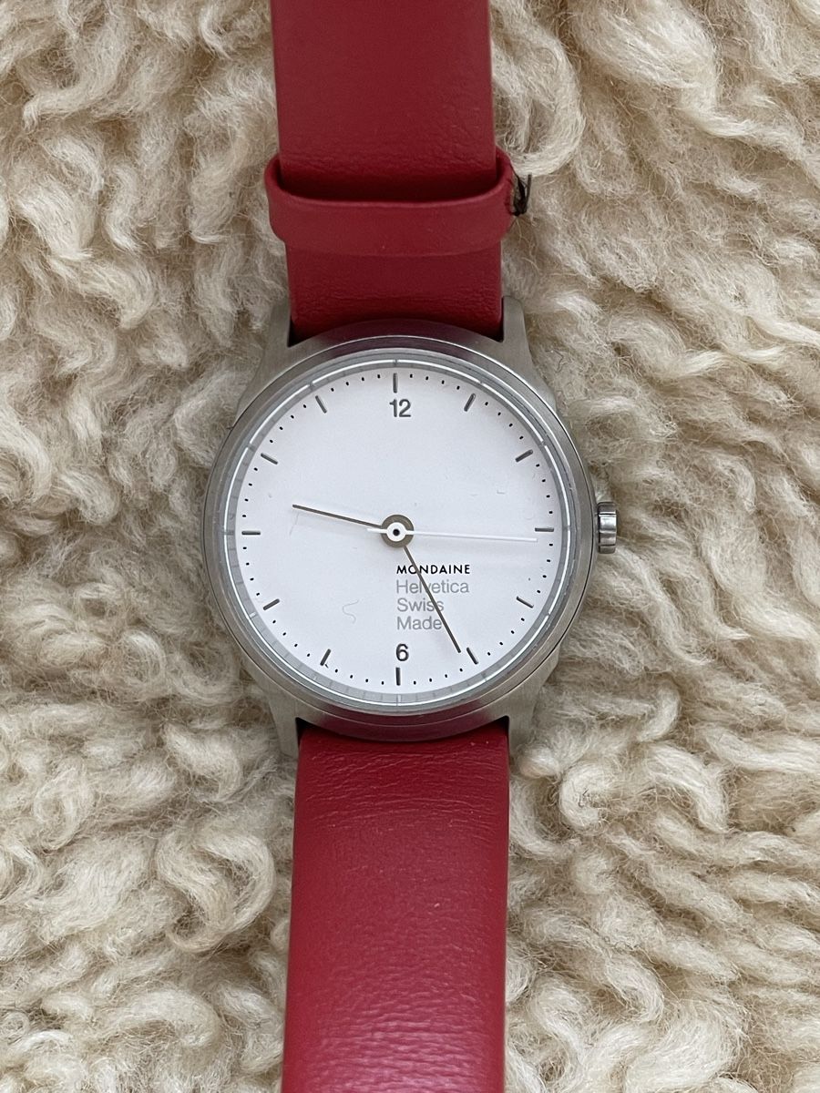Mondaine Helvetica Damenuhr (Gebraucht) in Zürich für CHF 1 – mit ...