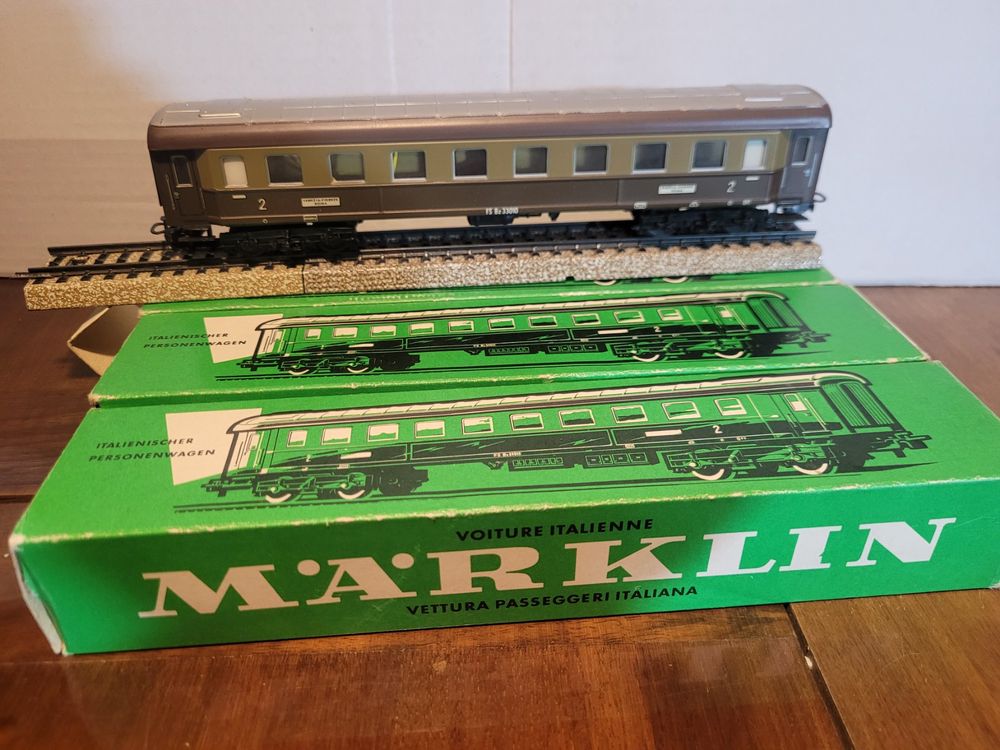 Märklin 4036, 3 x FS Personenwagen 2.Kl. (Gebraucht) in für CHF 125 ...