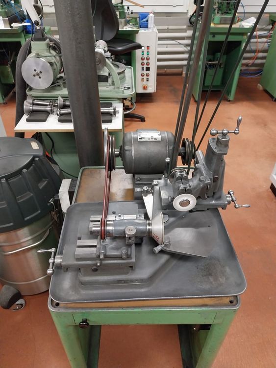 Machine à affûter les meules de roulage | Kaufen auf Ricardo
