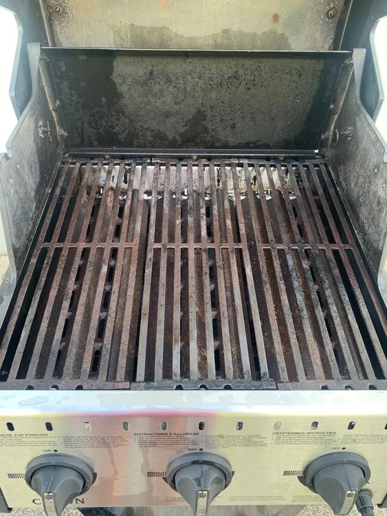 Broil King Gasgrill Modell Crown 320 (Gebraucht) in Thalwil für CHF 27 – nur Abholung auf ...