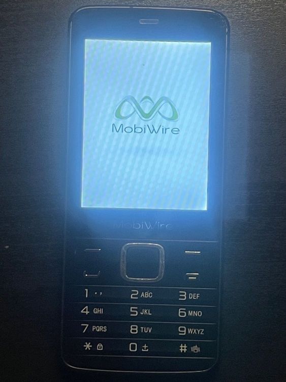 Téléphone basique MobiWire (non tactile) (Gebraucht) in Gland für CHF 1 ...