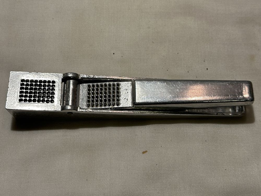 A. A. AHRNER Austria Vintage Knoblauchpresse Küche Deko (Gebraucht) in ...