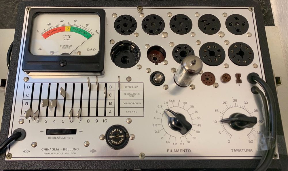 2 Röhren/Radioröhren ECH83 /6DS8 (Triode-Heptode),Telefunken (Neu ...