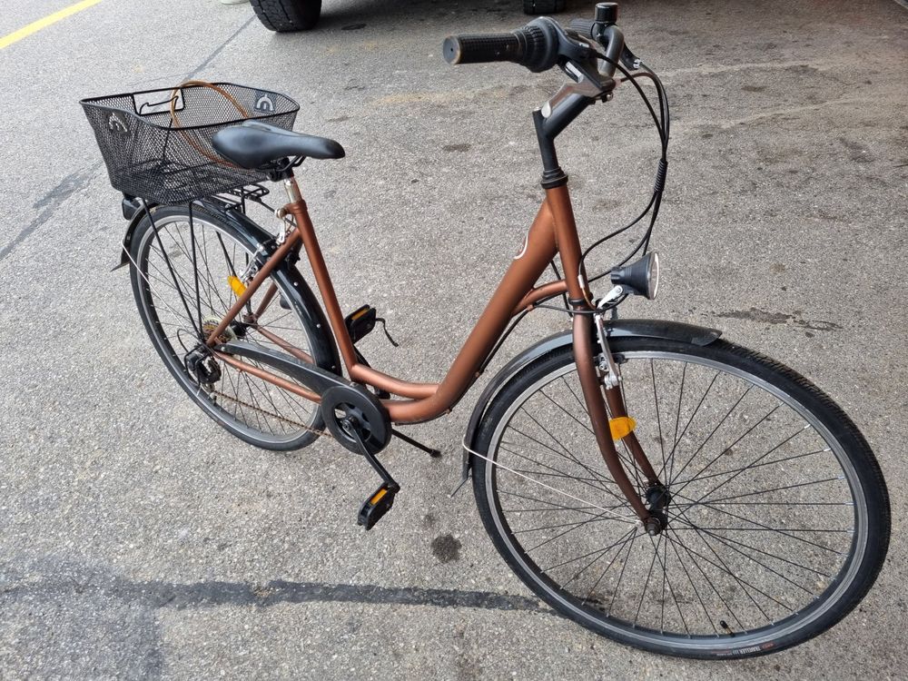 7 Gang Damenfahrrad mit Gepäckkorb | Kaufen auf Ricardo 7 Gang Damenfahrrad mit Gepäckkorb | Kaufen auf Ricardo
