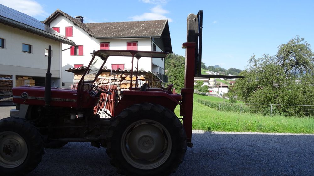 Dreipunkt-Stapler für leichten Traktor (Gebraucht) in Eschenbach SG für ...