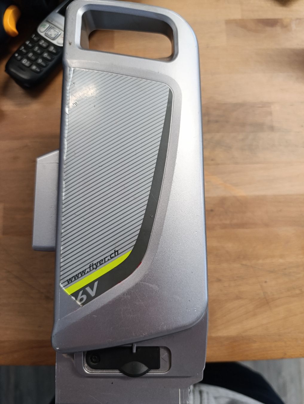 FLYER E-Bike Akku 36V/15Ah DEFEKT (Defekt) in Zürich für CHF 1 – mit Lieferung auf Ricardo kaufen