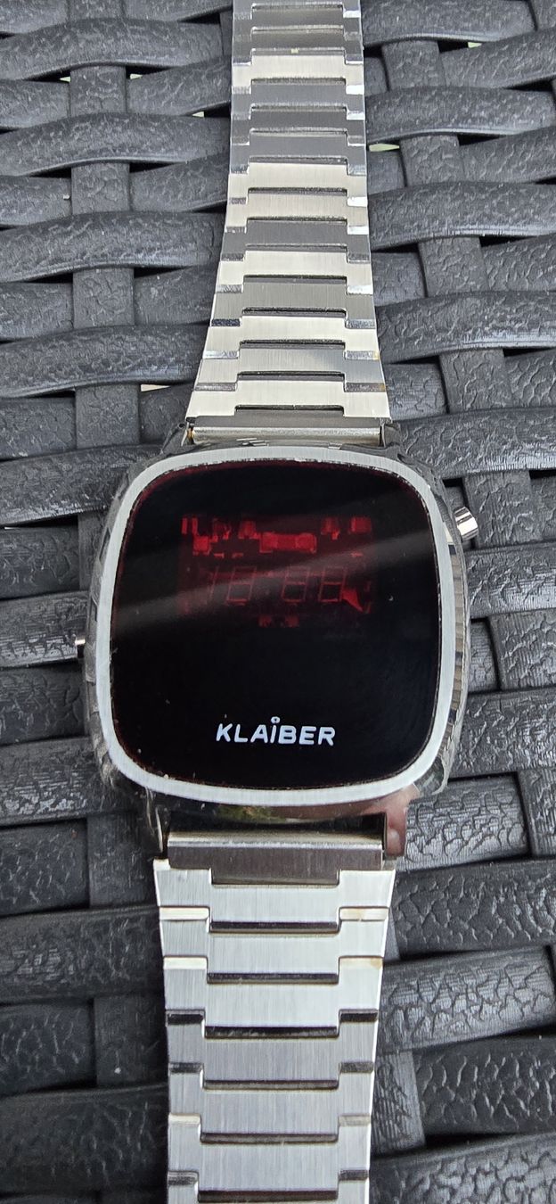 Zu verkaufen: Neue ungetragene Klaiber LED Uhr aus den 70er (Neu ...