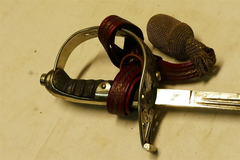 Schweizer Offizierssäbel (Gebraucht) in Bern für CHF 200 – nur Abholung ...