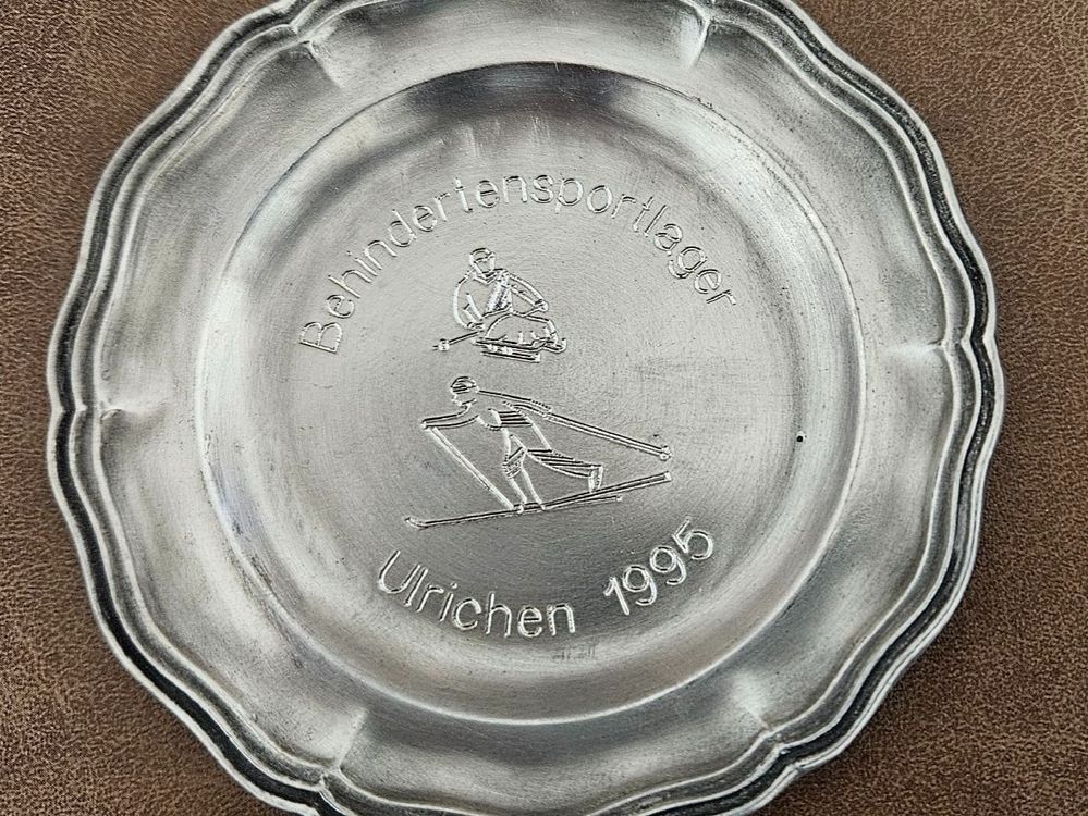 Zinnteller 95% mit Gravur (Gebraucht) in Niederuzwil für CHF 5 – mit Lieferung auf Ricardo kaufen