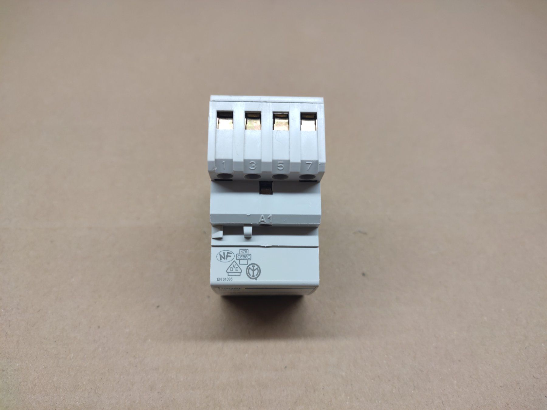 Relais Hager ES 420 25A / Hager Schütz ES 420 25A (D'occasion) à ...