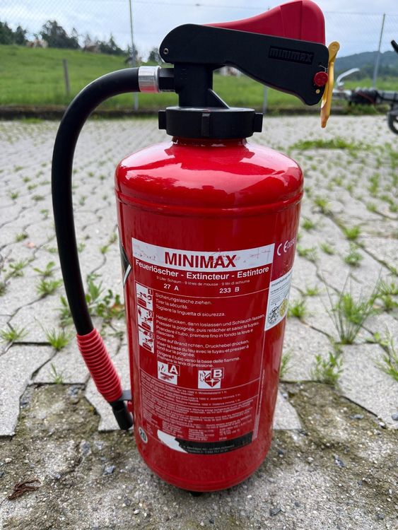 Minimax 9lt. Schaumlöscher Jahrgang 2020 | Kaufen auf Ricardo