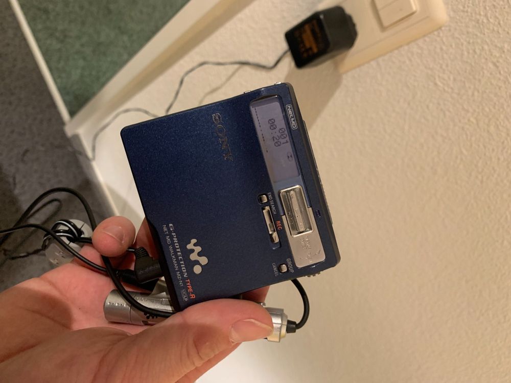 Sony Minidisc Walkman inkl. 70 Minidisc's, auch neu (Gebraucht) in ...