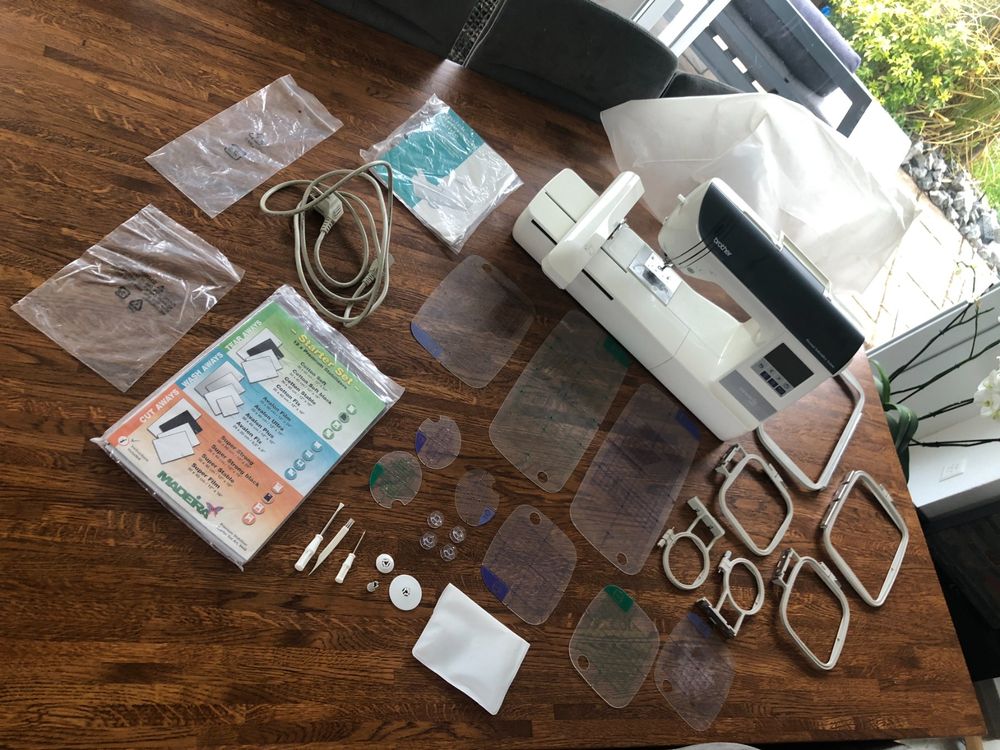 Nähmaschine Brother innovis innov-is NV 750E Stickmaschine | Kaufen auf Ricardo