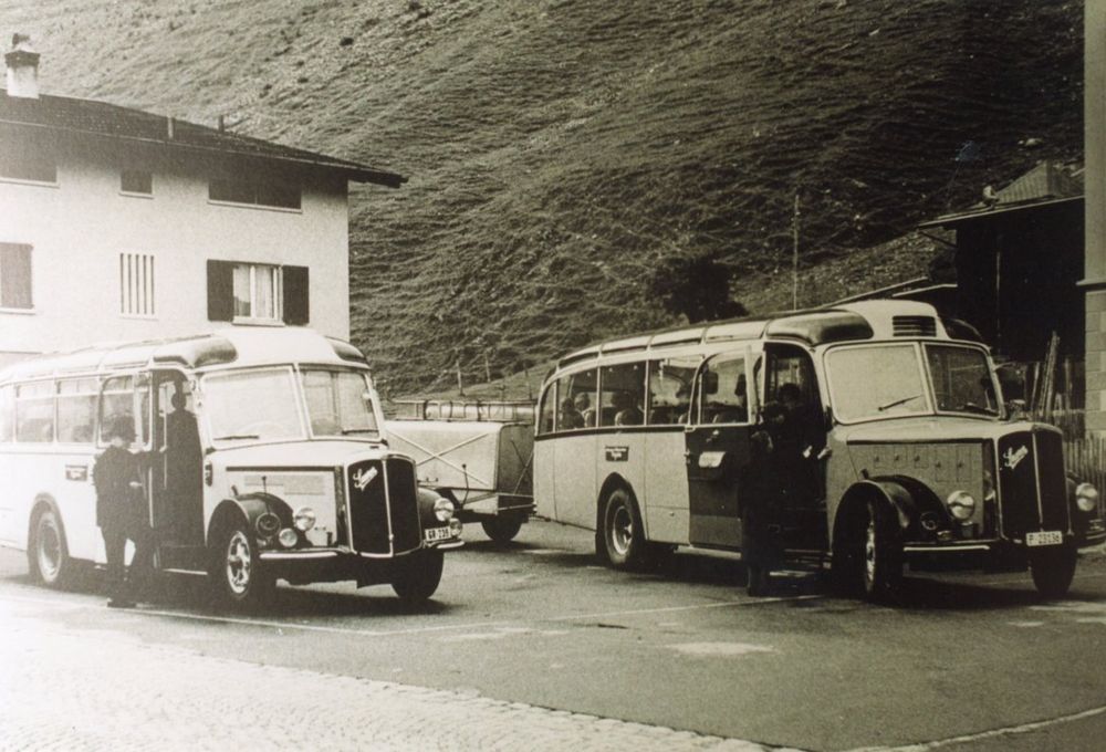 Graubünden GR - Postauto / CarPostal Saurer (Gebraucht) in Niedergesteln für CHF 6 – mit ...