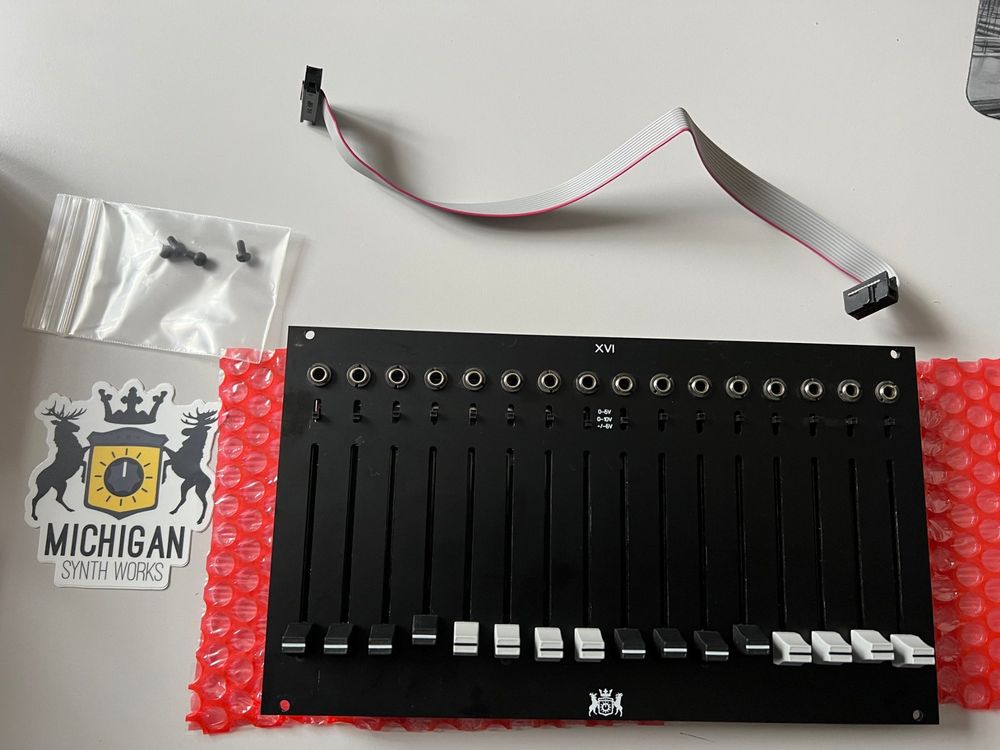 Michigan Synth Works XVI Euro 16 Chan Fader Bank (Eurorack) (Gebraucht ...