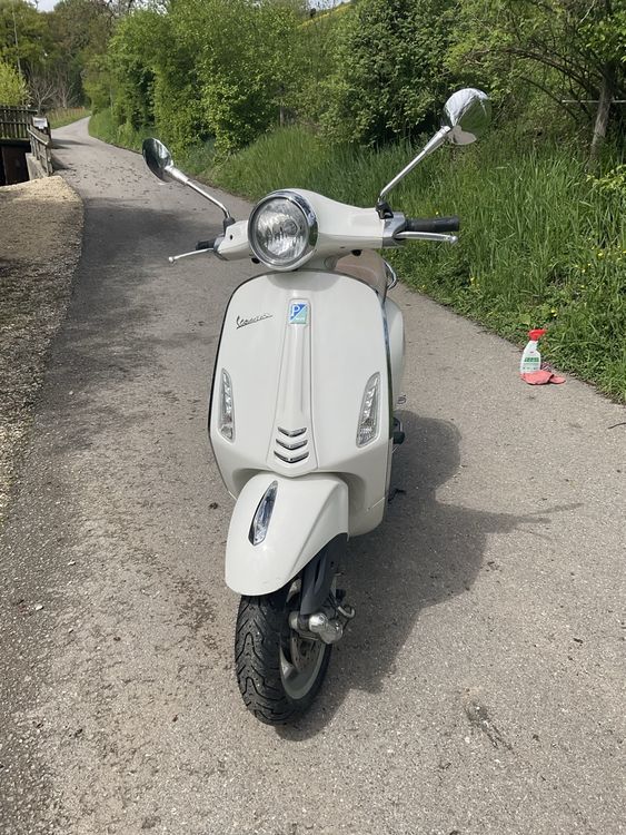 Vespa Primavera 50 Weiss