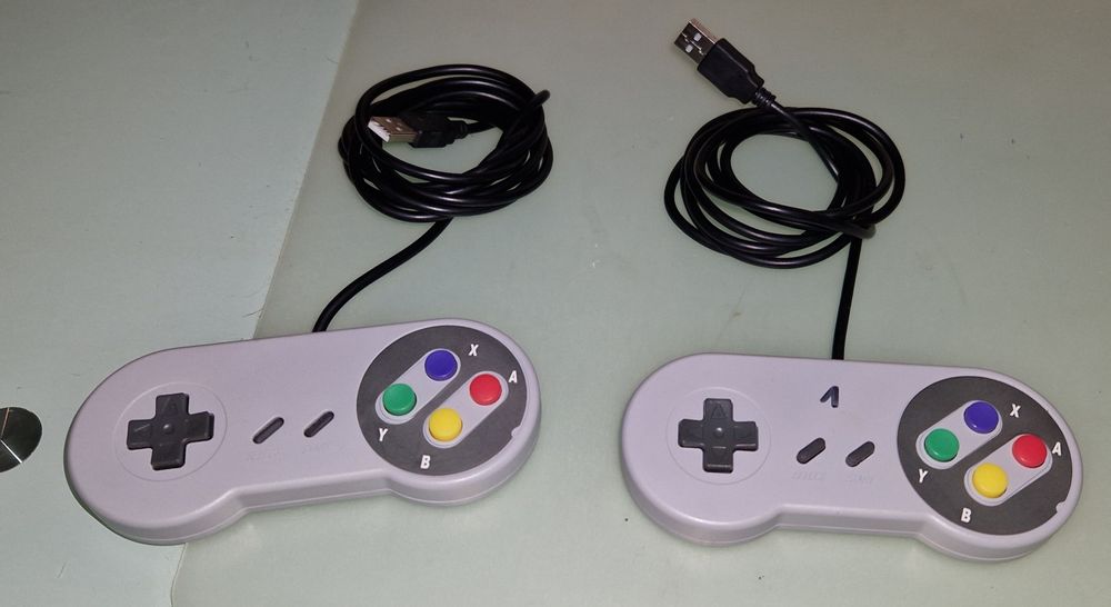 2 Super Nintendo USB Kontroller (Neu (gemäss Beschreibung)) in für CHF 6 – mit Lieferung auf ...
