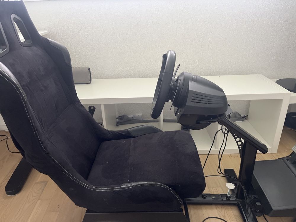 Thrustmaster Lenkrad mit Sitz | Kaufen auf Ricardo