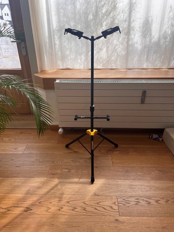 Gitarrenständer Hercules GS422B Plus für zwei Gitarren (Neu (gemäss ...
