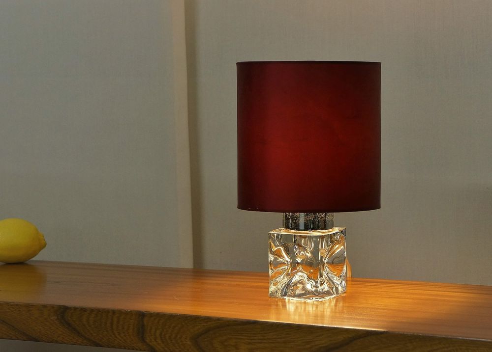 Hübsche Tischlampe mit Glass Fuss, 1960er Jahre | Kaufen auf Ricardo