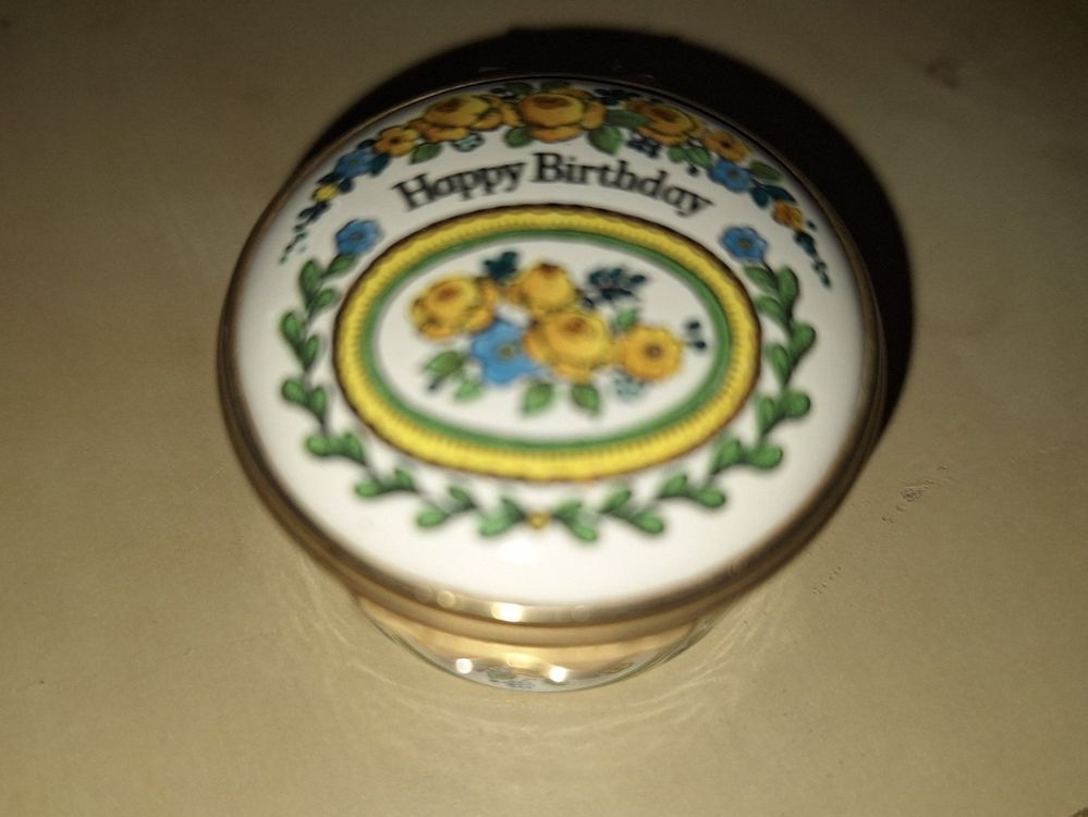 Dose mit Happy Birthday 4cm | Kaufen auf Ricardo