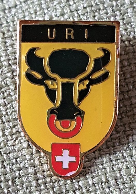 E758 - Pin Kanton Uri & Schweizer Wappen (Gebraucht) in Reinach BL für CHF 3.1 – mit Lieferung ...