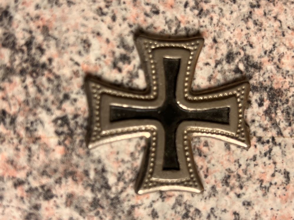Croix Objet vintage (D'occasion) à St imier pour CHF 25 – avec ...