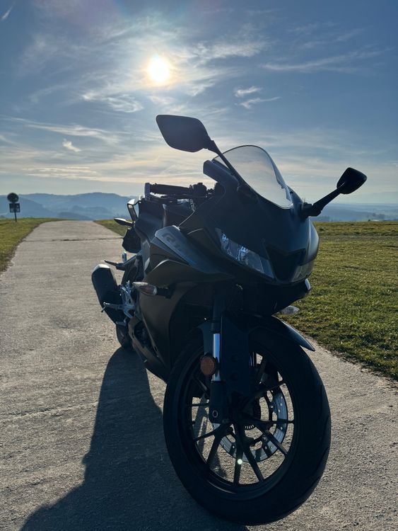 Yamaha YZF-R125, Top Zustand (Gebraucht) in Pfaffnau für CHF 5250 – nur ...