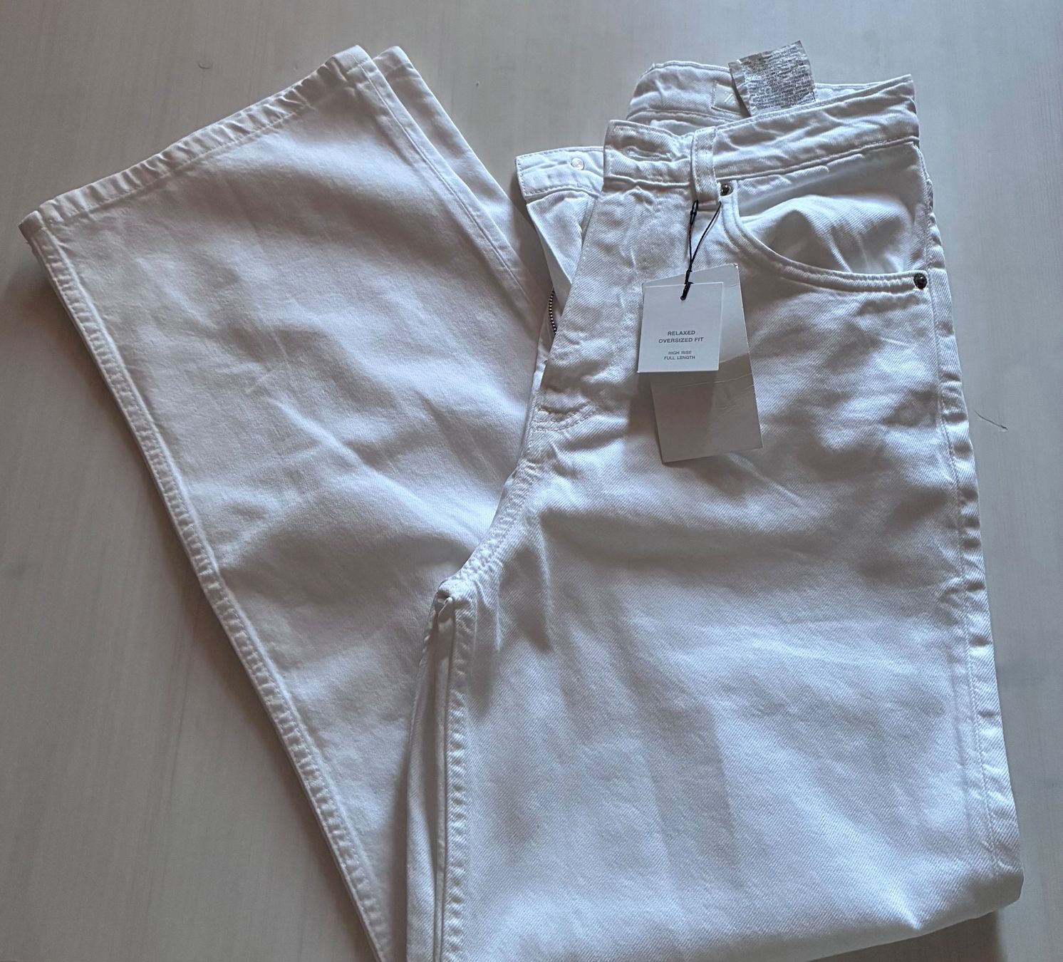 NEW Zara jeans Relaxed oversized fit high rise full length (Neu und ...