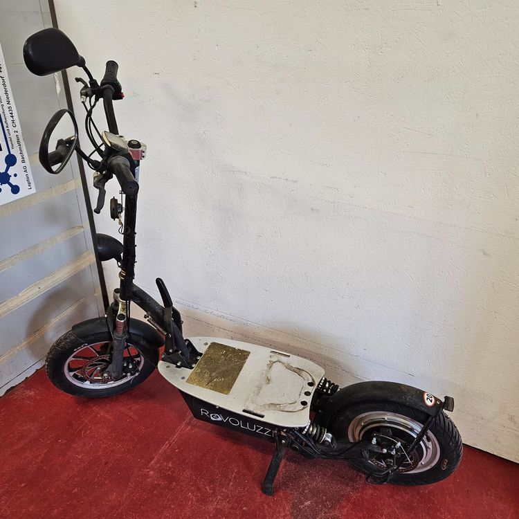 Elektro-Trottinet - unbekannter Zustand! | Kaufen auf Ricardo