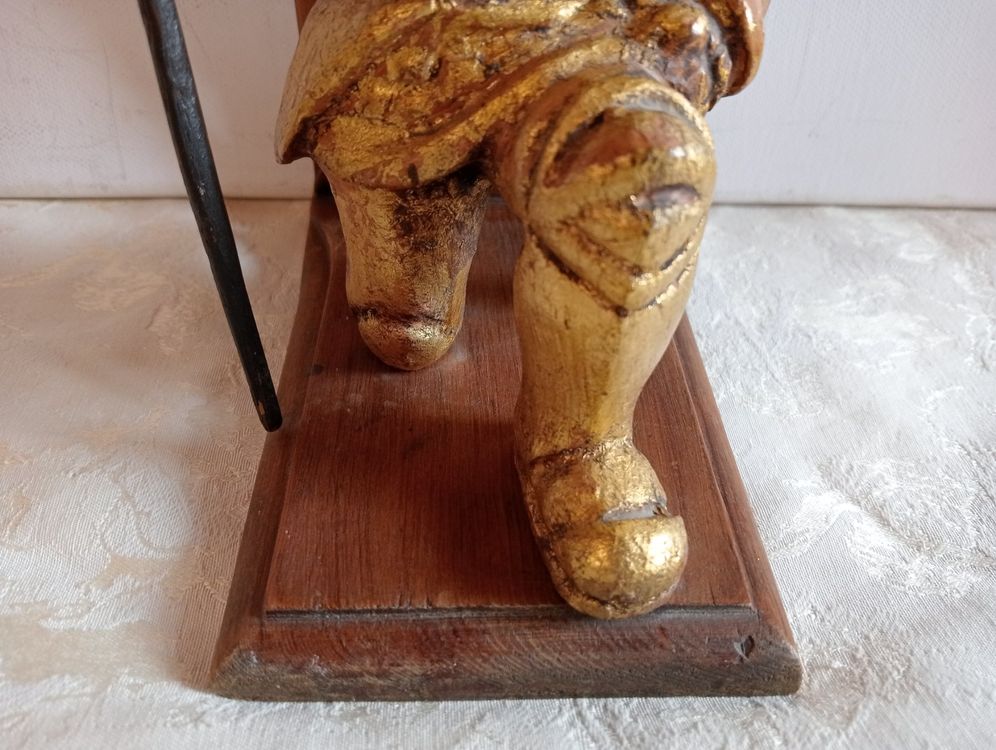 Antik Holz Buchstütze Ritterfigur vergoldet Made in Spain (Gebraucht ...