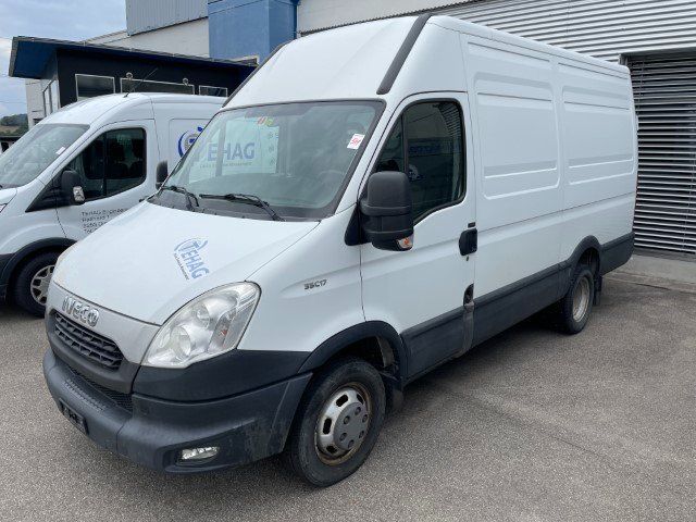 Iveco Lieferwagen/Kasten (Lot 511) (Gebraucht) in Bäriswil für CHF 6100 ...