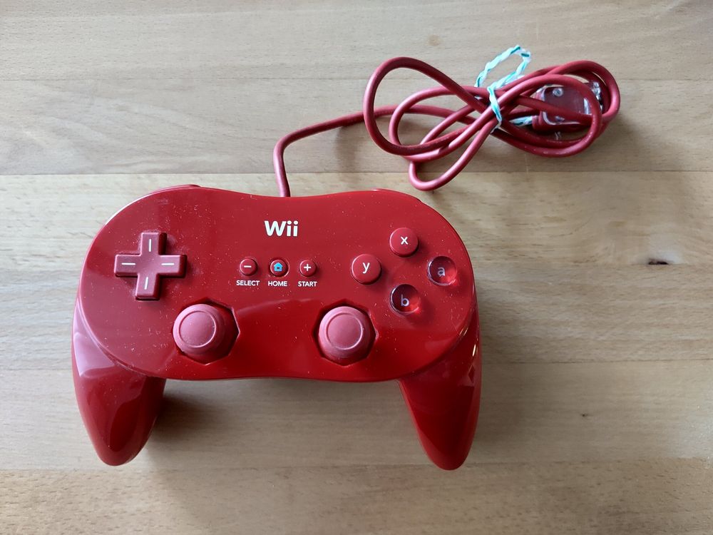 Wii Classic Controller Pro in Rot (Gebraucht) in für CHF 25 – mit ...
