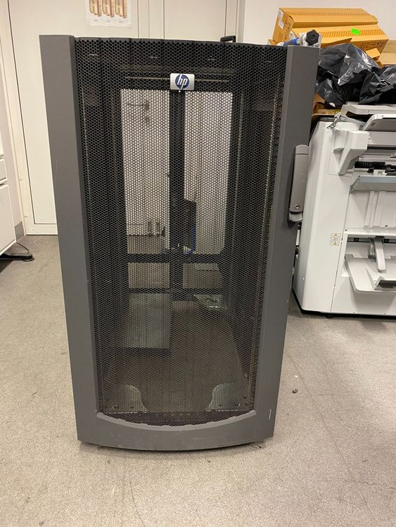 HP Server Rack 22HE (Gebraucht) in Wängi für CHF 260 – nur Abholung auf ...