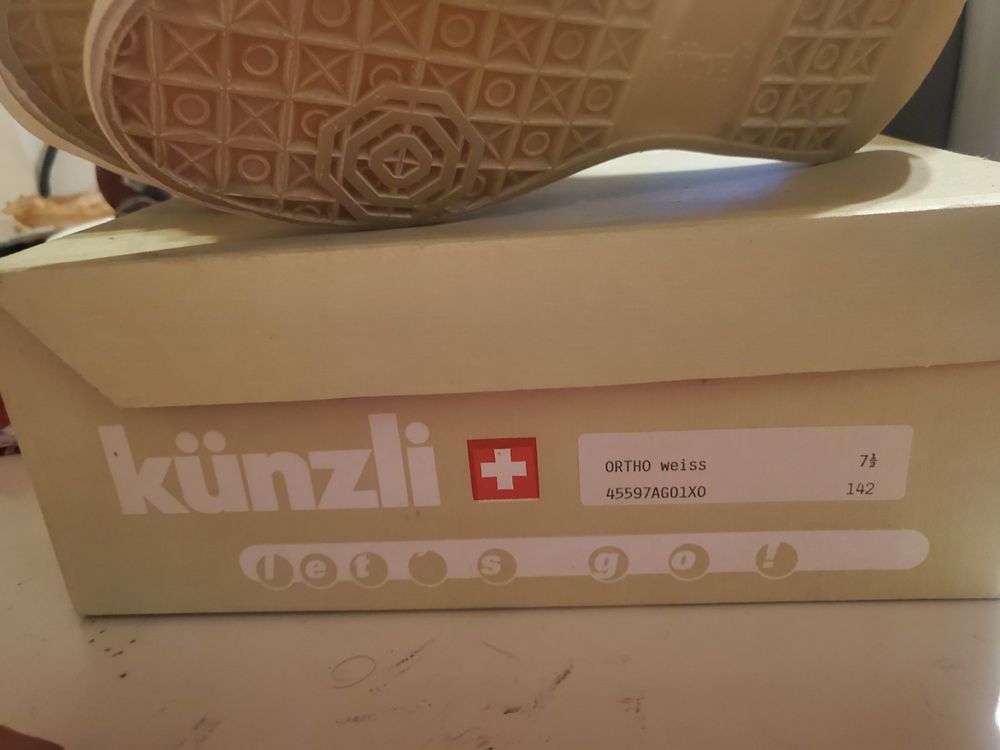 Künzli Schuhe 7½ neu ungetragen in original Schachtel weiss (Neu ...