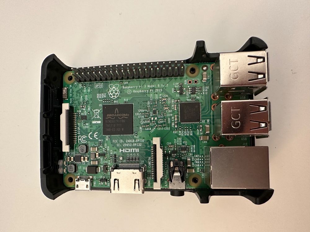 Raspberry Pi 3 Model B V1.2 inkl. Case | Kaufen auf Ricardo