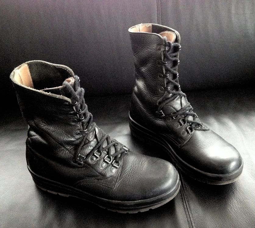 Militärschuhe Stiefel Springerstiefel schwarz Gr. 42 (Gebraucht) in ...