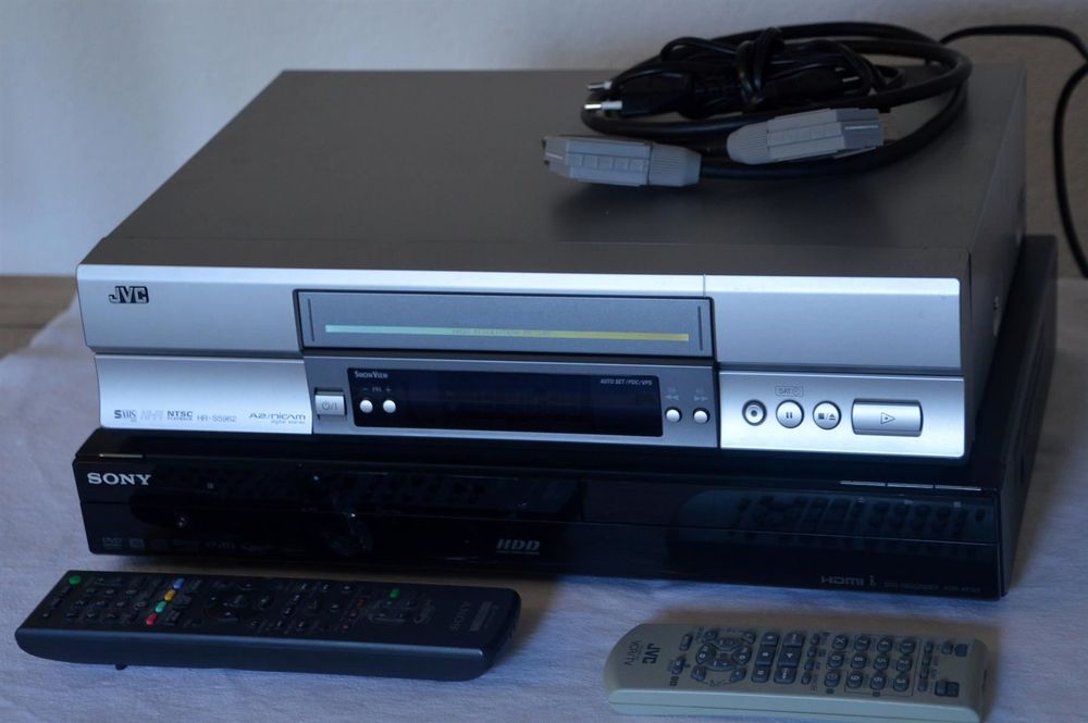 magnétoscope S-VHS JVC / DVD Sony -HDMI (Gebraucht) in Collonges für ...