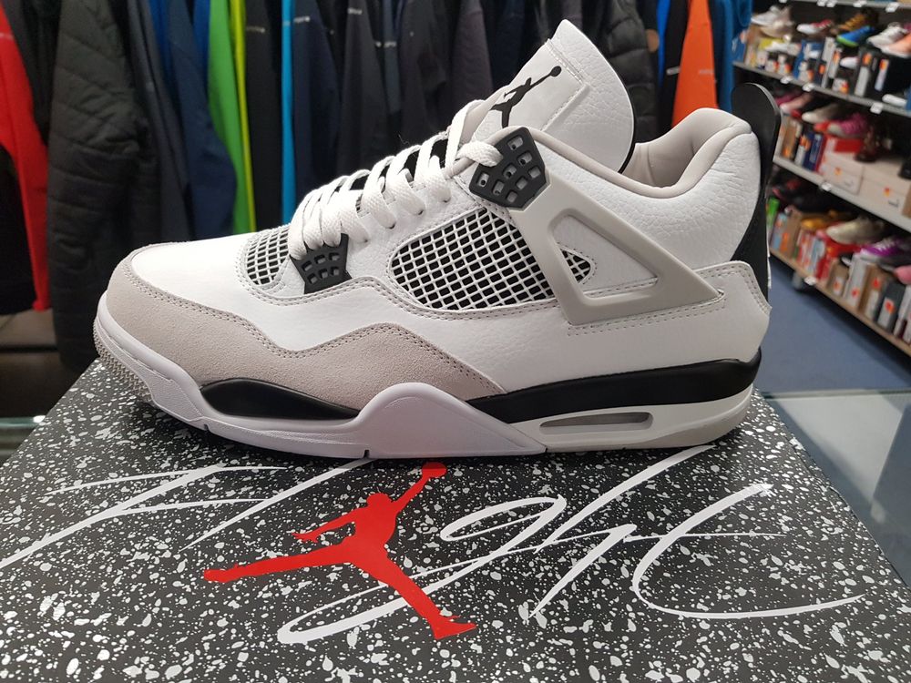 Air Jordan 4 Retro Military Black 100% Original Gr.42 (Neu und ...