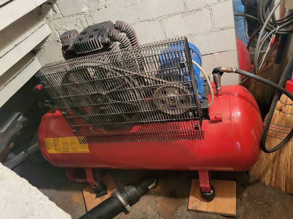 Luft Kompressor 200 Liter | Kaufen auf Ricardo