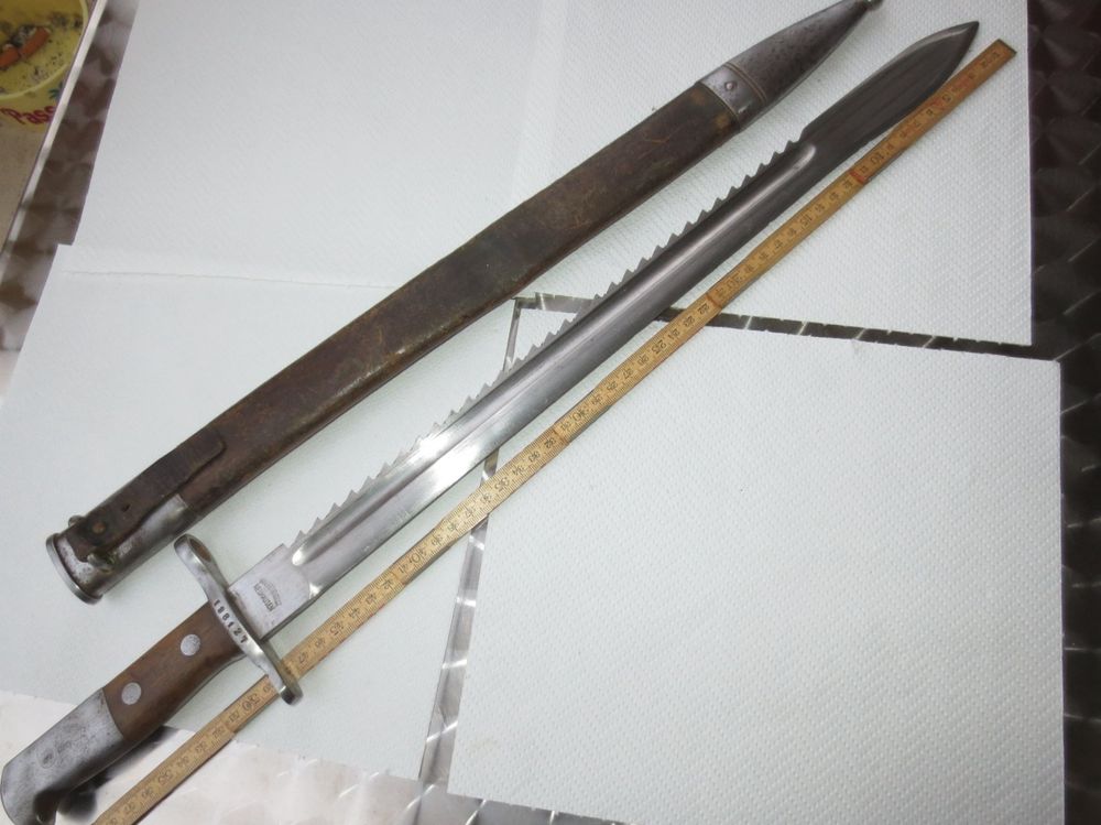 Faschinenmesser Schweizer Armee mit Lederscheide. (Gebraucht) in Schöftland für CHF 100 – mit ...